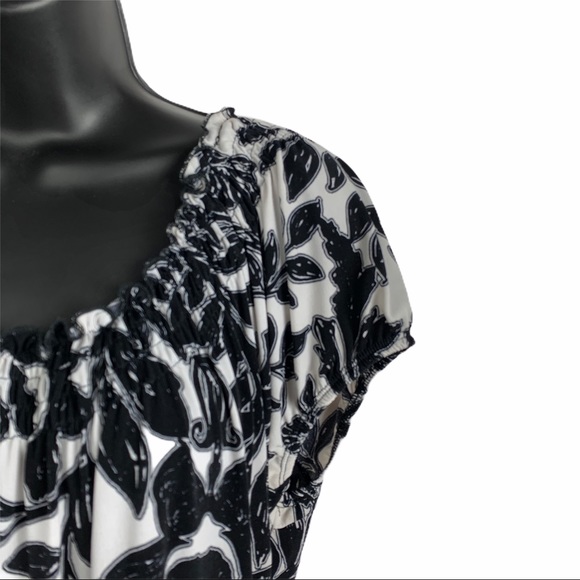 Carol Rose | Tops | Carlos Rose Black White Top | Poshmark